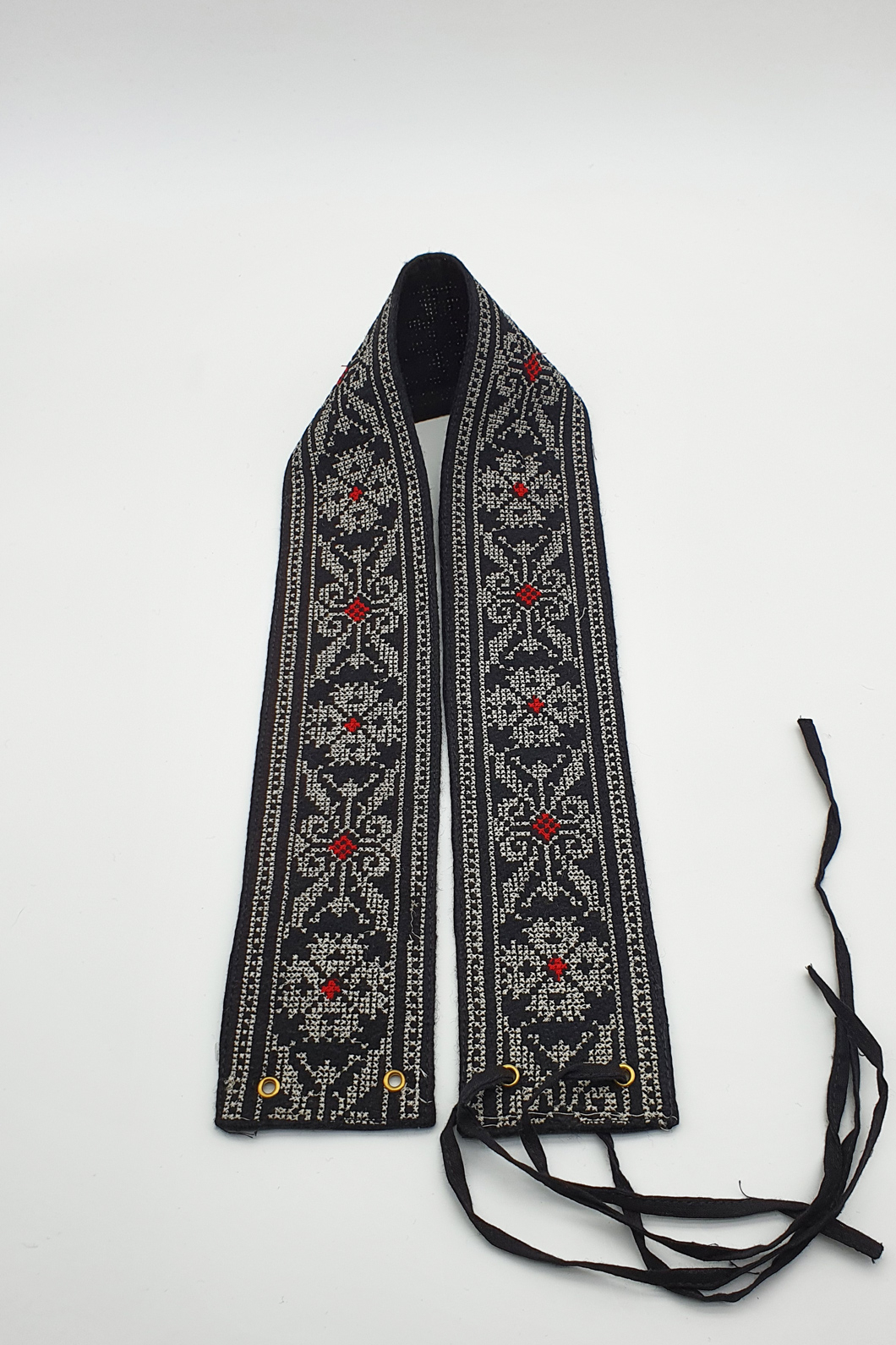 Brau Traditional Universal Adulti 24 - Ie Traditionala