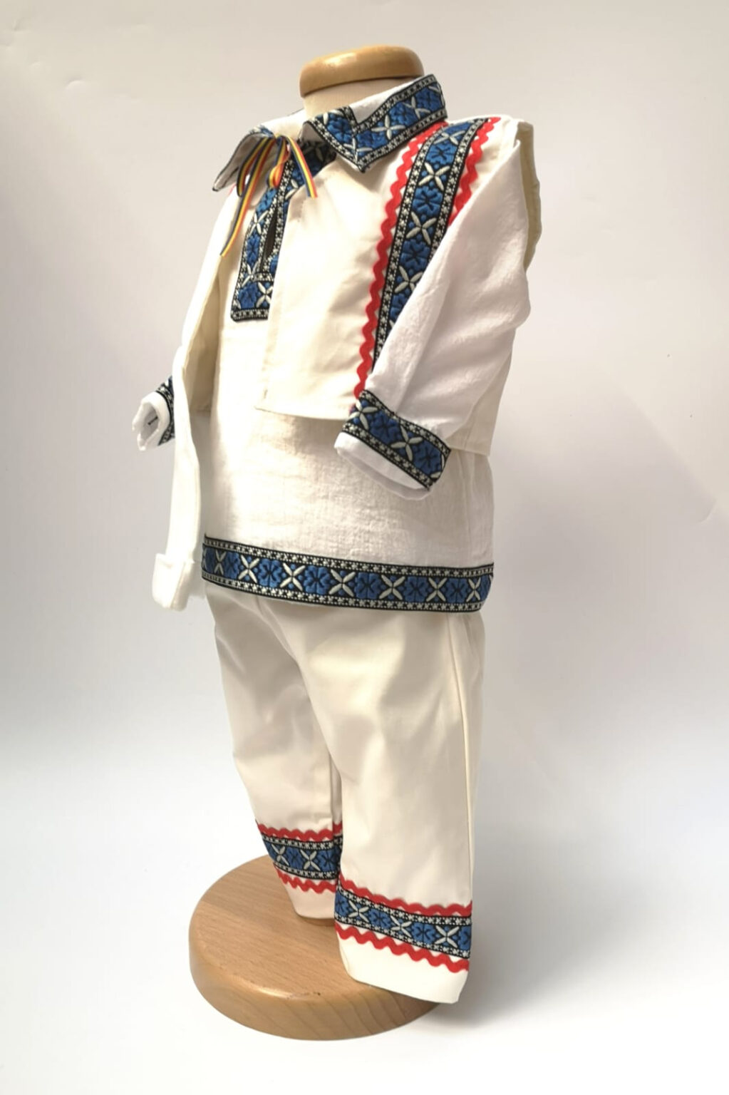 Compleu traditional baietel Rosu 2 - Ie Traditionala